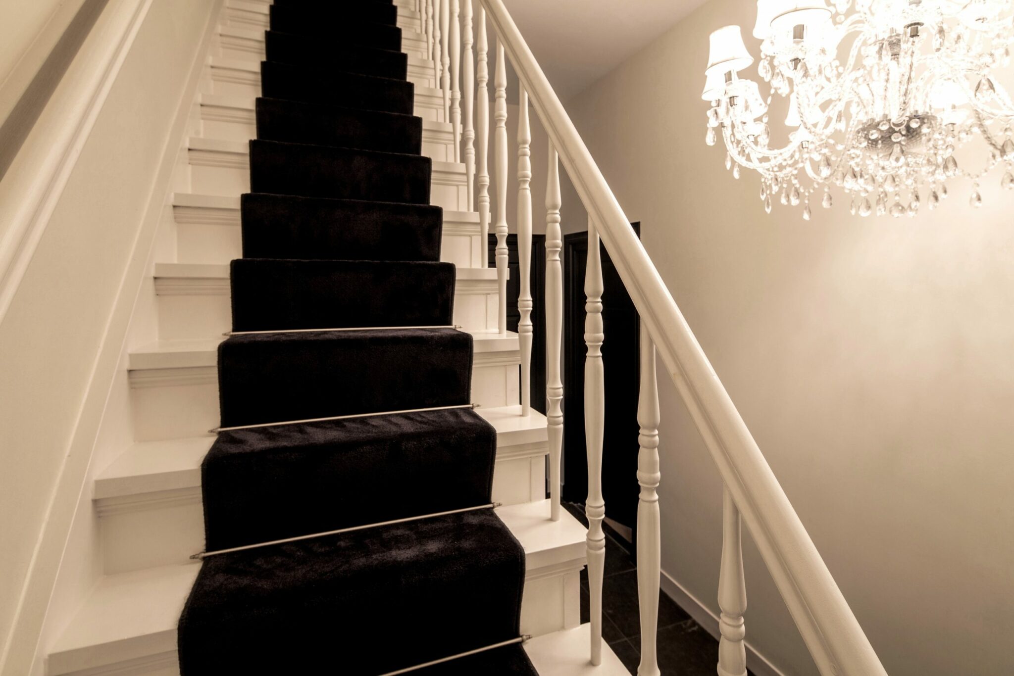 Klassieke trap met houten spijlen - Spijl in Stijl